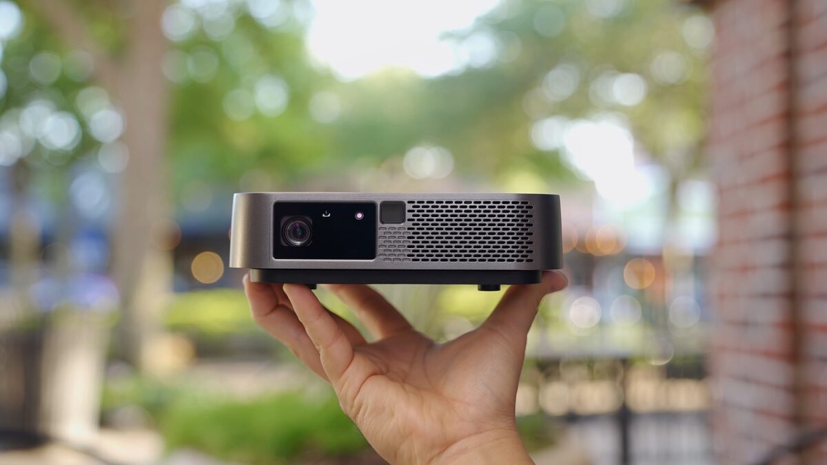 Best Mini Projectors for Home Entertainment (2026 Guide) - mycaribbtech